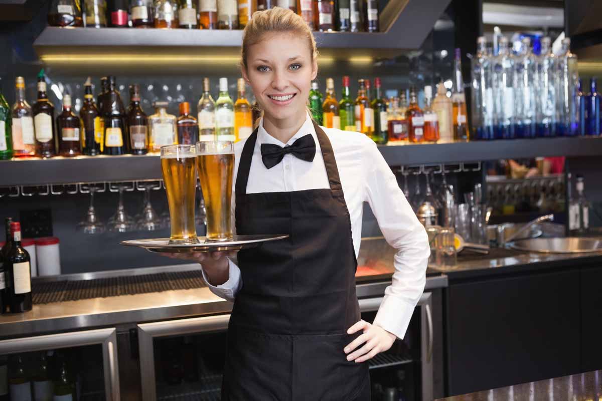 Pre shift Meetings Keep Training Fresh For Your Restaurant Employees